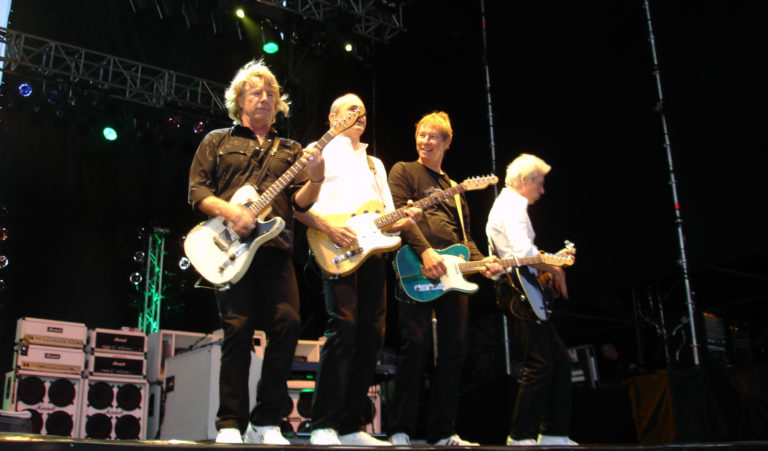 Our Top 7 Telecaster Players & How To Sound Like Them! - Andertons Blog